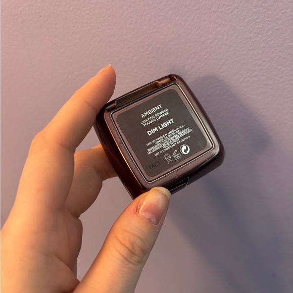 Hourglass | Makeup | Hourglass Ambient Powder In Dim Light Travel Size ...